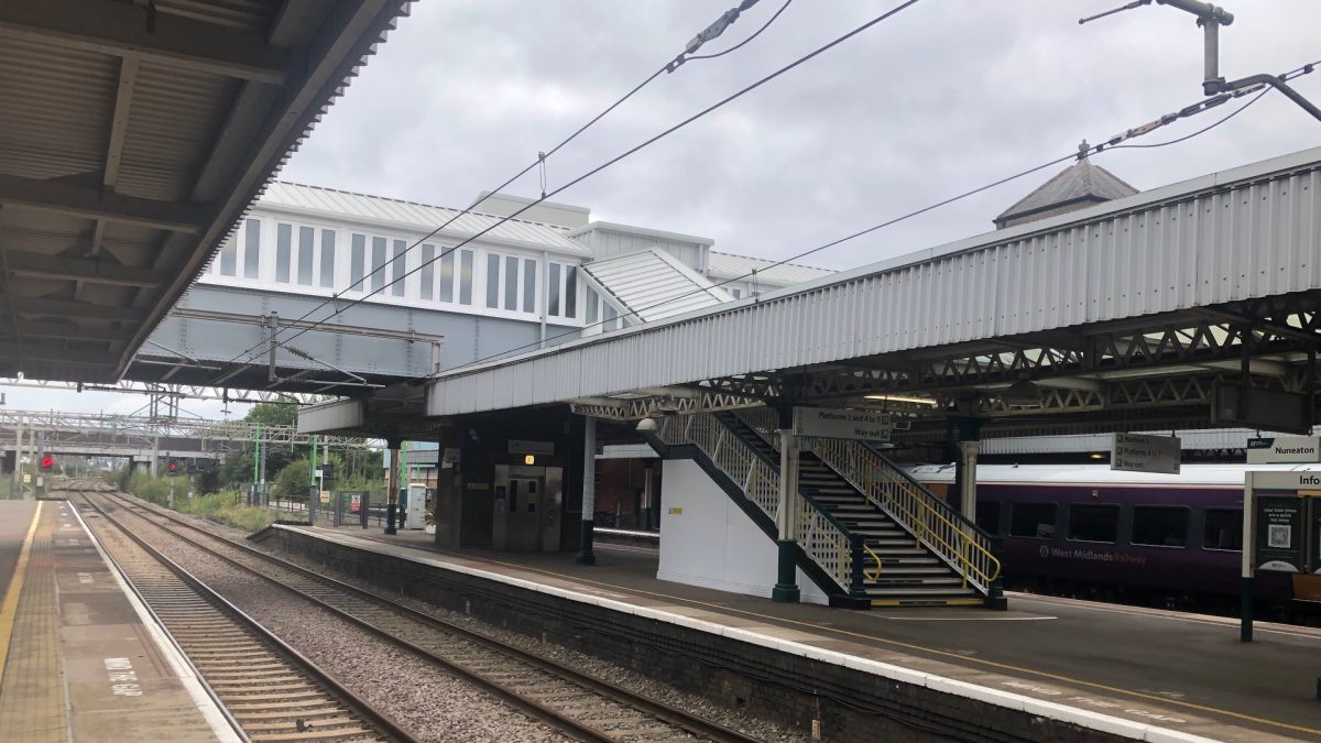 Historic clock and footbridge at Nuneaton Station returned to former ...
